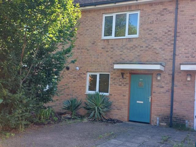 Central Avenue, Cambridge CB4 2 bed terraced house to rent £1,550 pcm £358 pw