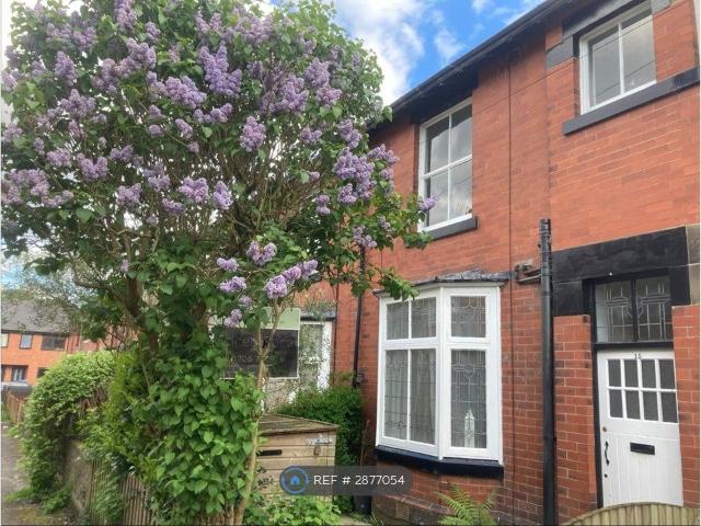 Central Avenue, Littleborough OL15, 2 bed terraced house to rent, £925 pcm | PrimeLocation