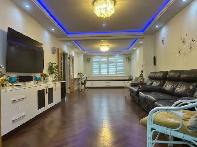 Central Avenue, Pinner, Middlesex HA5, 4 bed semi detached house to rent, £3,200 pcm | PrimeLocation