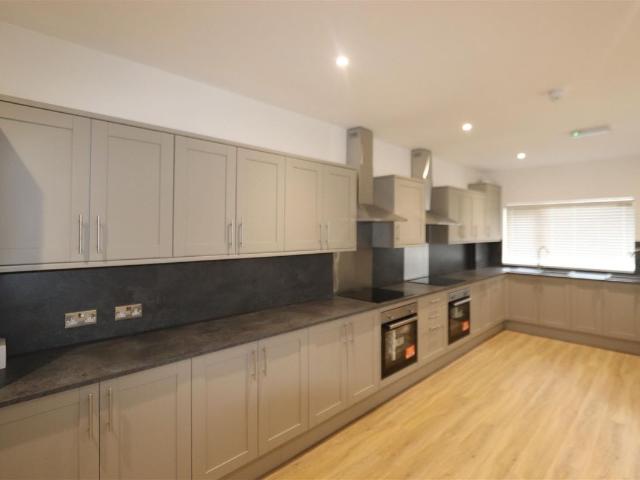Central Avenue, Southend On Sea SS2, Room to rent, £795 pcm | PrimeLocation