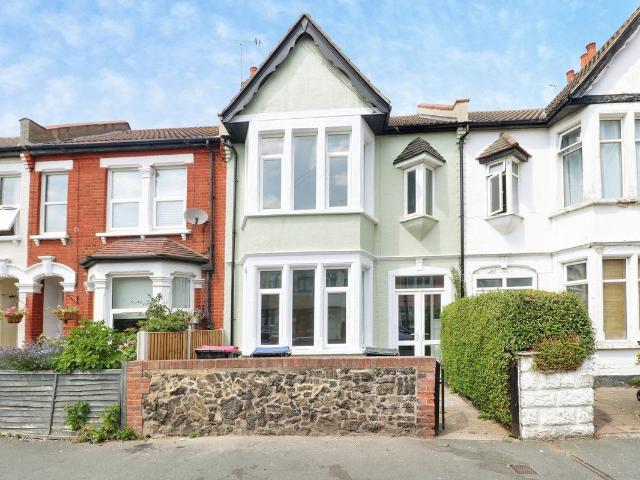 Central Avenue, Southend On Sea SS2, 3 bed terraced house to rent, £1,600 pcm | PrimeLocation
