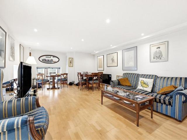 Central Building, 3 Matthew Parker. 2 bed flat to rent £5,850 pcm £1,350 pw