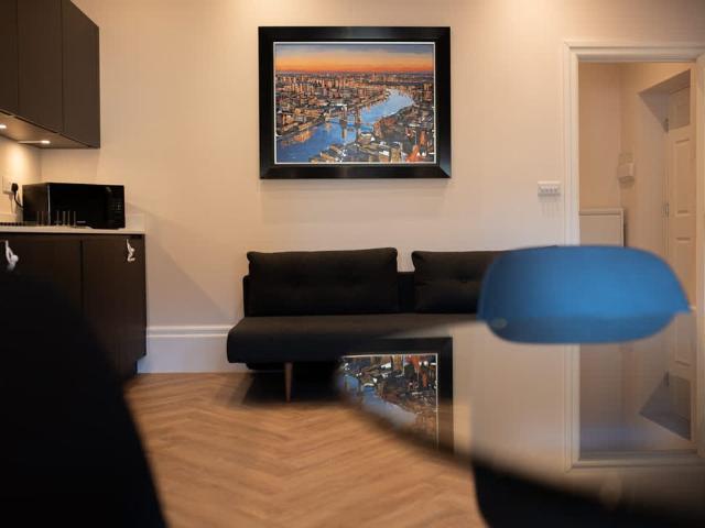 Central Cambridge CB1, 1 bed flat to rent, £3,179 pcm | PrimeLocation