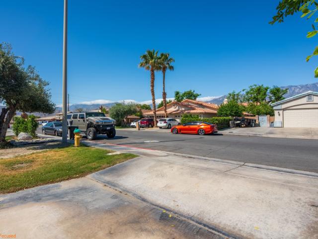 Central Cathedral City Duplex