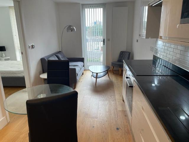 Central Cross Apartment, 2 South End, Croydon, London CR0, 1 bed flat to rent, £1,400 pcm | PrimeLocation