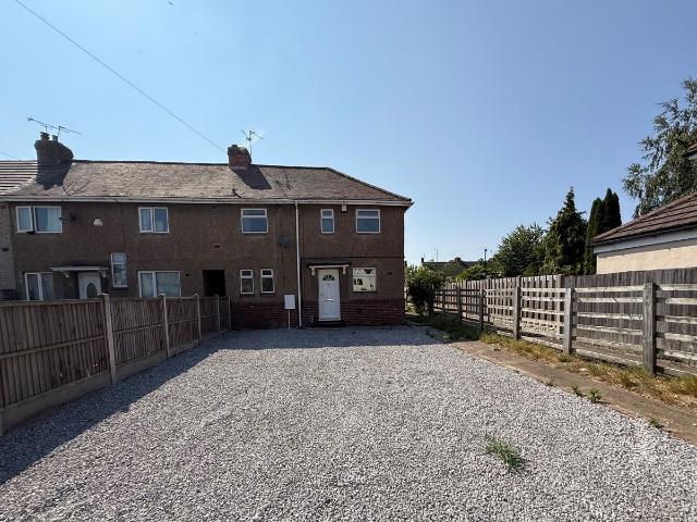 Central Drive, Bawtry, Doncaster DN10, 3 bed terraced house to rent, £1,100 pcm | PrimeLocation