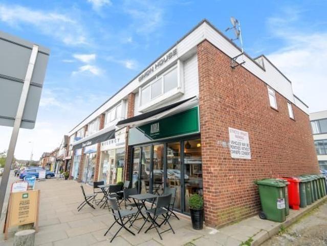 Central Headington, Headington OX3, 2 bed flat to rent, £1,450 pcm | PrimeLocation