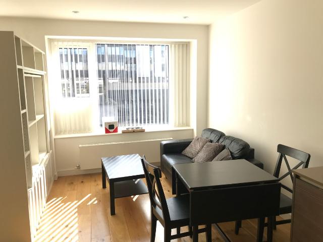 Central House, Hounslow TW3, 1 bed flat to rent, £1,250 pcm | PrimeLocation