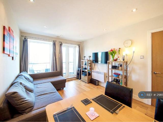 Central House, London, E15 1 bed flat to rent £1,850 pcm £427 pw