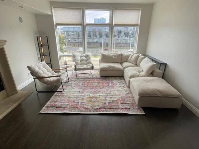 Central location in LoHi large room