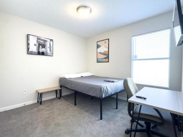 CENTRAL LOCATION | Smart TV's in every room | Mini Fridges in every room | lots of parking