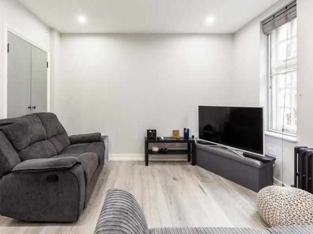 Central London Studio Soho W1 | All Inclusive Rent