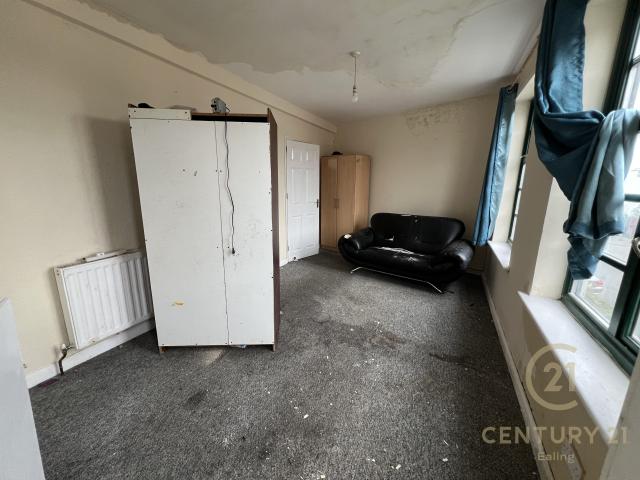 Central Parade, Heston, TW5 Century 21 United Kingdom