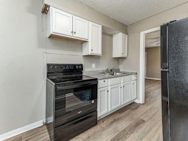 Central Park Apartments 1 Bedroom Apartment for Rent at 1514 E 3rd St N, Wichita, KS 67214