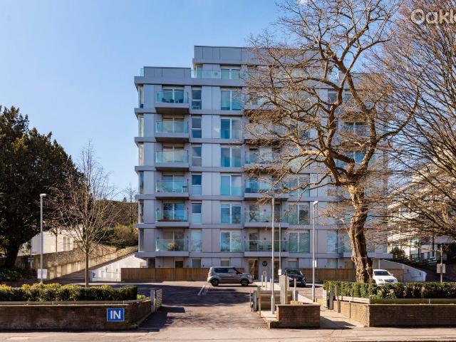 Central Park, Brighton BN1, 1 bed flat to rent, £1,300 pcm | PrimeLocation