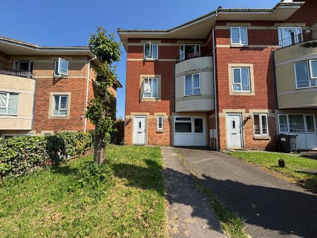 Central Park Drive, Birmingham B18, Room to rent, £400 pcm | PrimeLocation