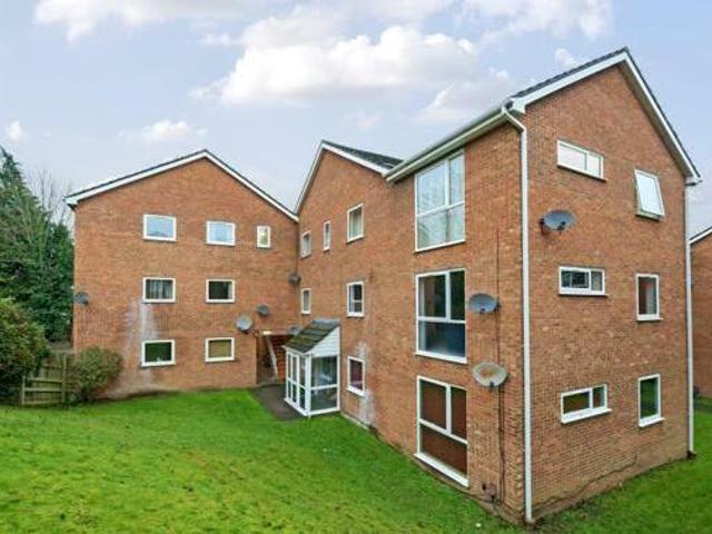 Central Reading, Berkshire, 2 Bedroom Flat