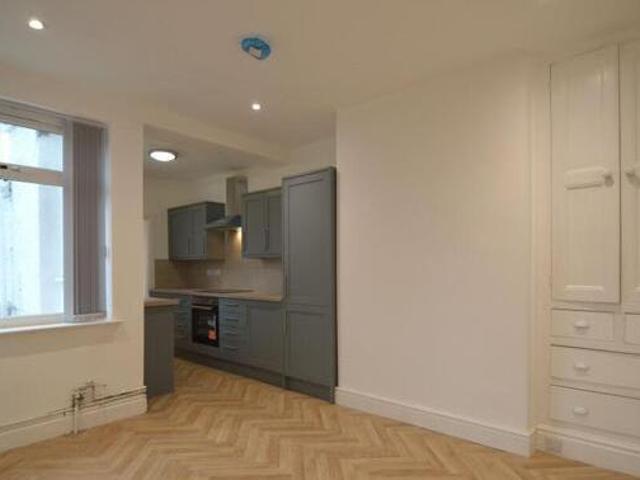 Central Road, Hugglescote, 4 Bedroom Terraced