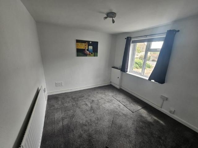 Central Road, Hugglescote, LE67