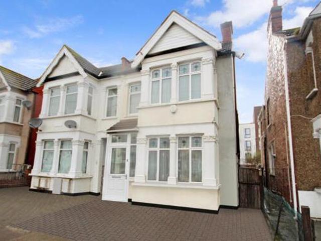 Central Road, Wembley, 3 Bedroom Semi detached