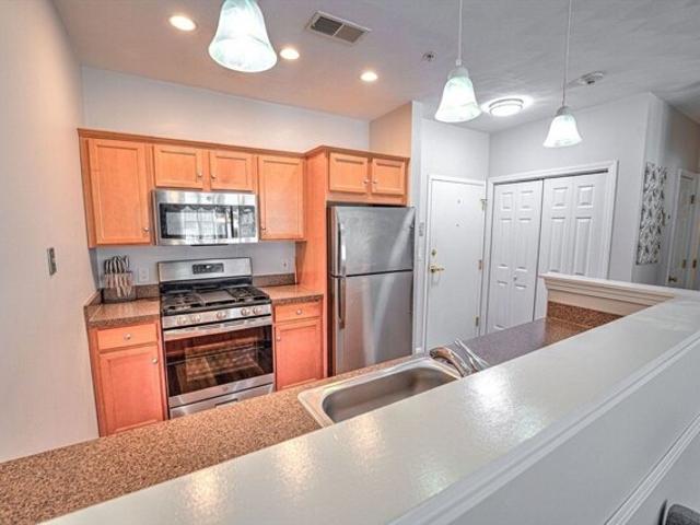 Central St Apt,north Reading, Condo For Sale