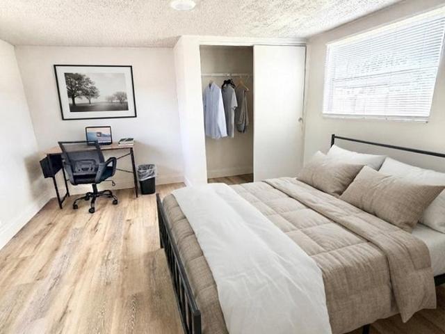 Central St. Pete Living minutes from downtown and