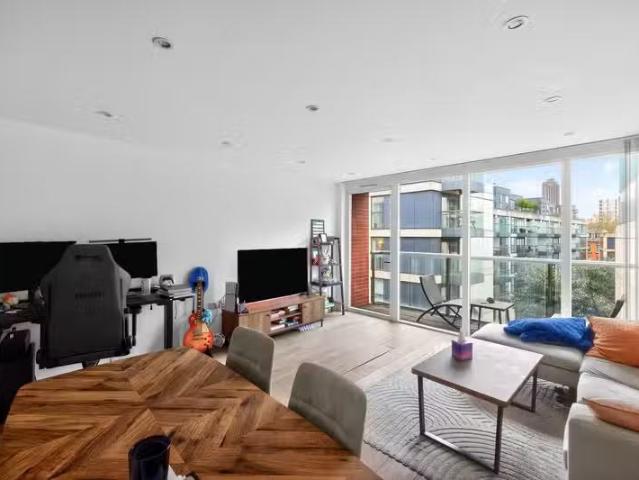 Central Street, London, EC1V 8BJ