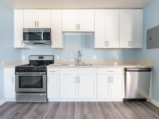 Central San Diego Duplex with Convenient Access to Local Hot Spots! 2 Bedroom Apartment for Rent at 4446 G St, San Diego, CA 92102 Chollas View