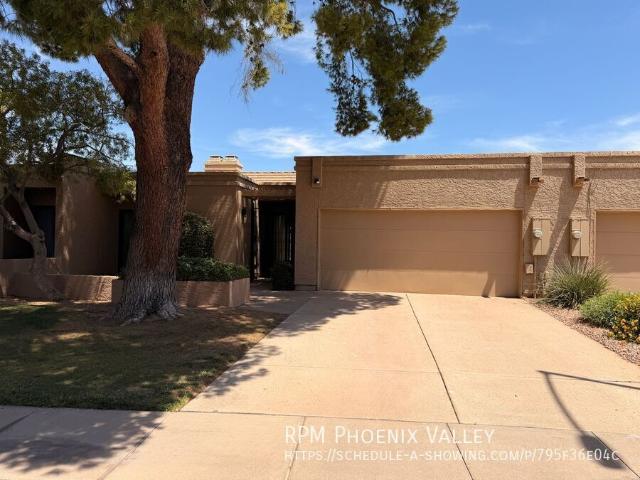 Central Scottsdale *Single Level* *NO Carpet* Patio Home For Rent!