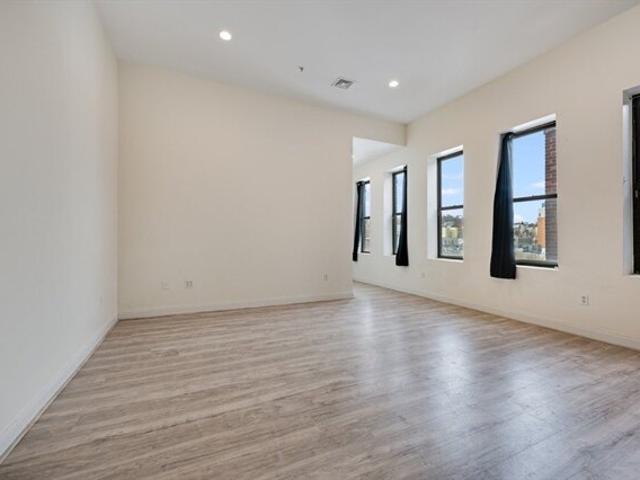 Central Sq Apt,lynn, Condo For Sale