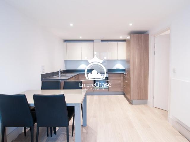 Central Square, Wembley HA9 1 bed flat to rent £1,650 pcm £381 pw