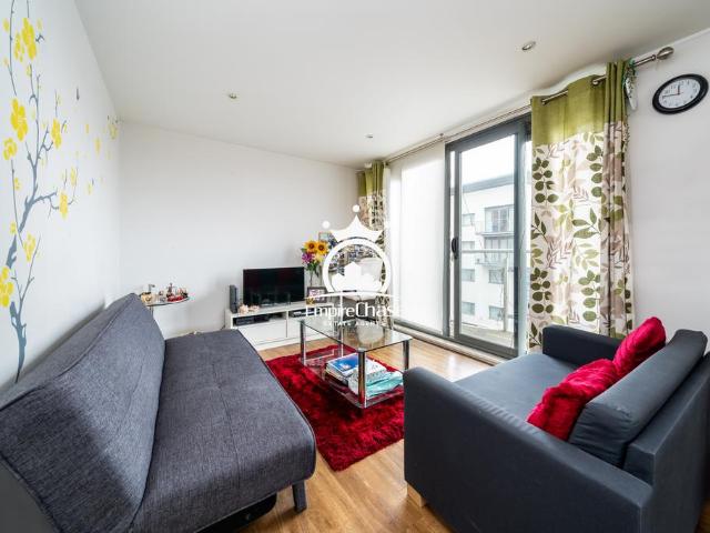 Central Square, Wembley HA9 1 bed flat to rent £1,650 pcm £381 pw