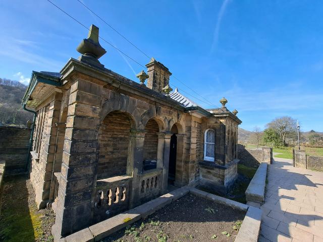 Central Vale Park, Burnley Road, Todmorden OL14, 3 bed shared accommodation to rent, £300 pcm | PrimeLocation