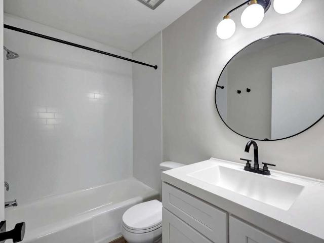Central Village 2 Bedroom Apartment for Rent at 2510 7th Ave E, Maplewood, MN 55109 Maplewood Oakdale