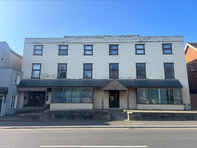 Central Yeovil, Somerset BA20, 1 bed flat to rent, £695 pcm | PrimeLocation
