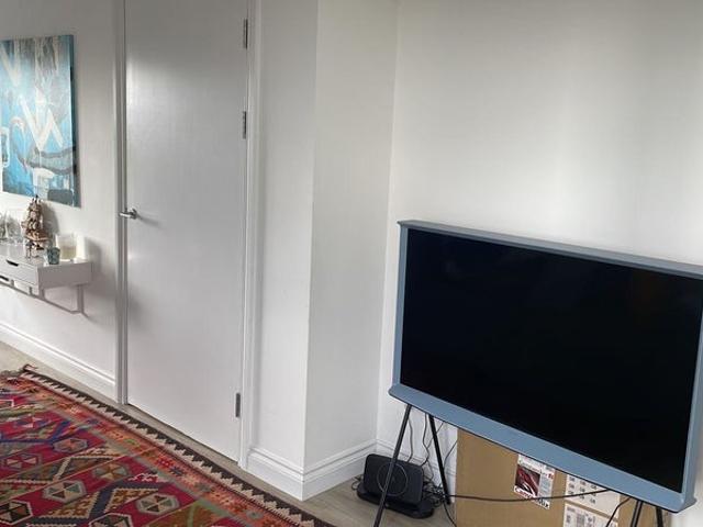 Central 1 bedroom flat bills included