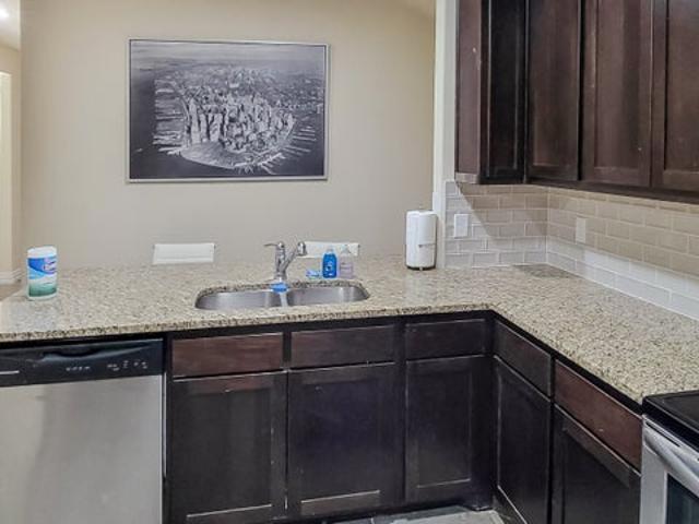 Centrally located 2017 built Fort Worth House with
