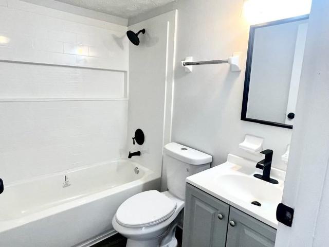 Centrally located/ Beautifully Updated 1 and 2 bedroom apartments 2 Bedroom Apartment for Rent at 6595 San Juan Ave, Jacksonville, FL 32210 Hyde Park