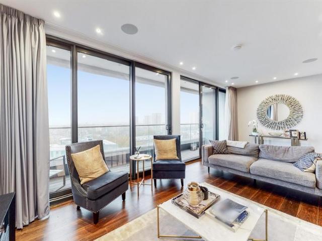 Centre Heights, Finchley Road. 3 bed penthouse to rent £7,500 pcm £1,731 pw
