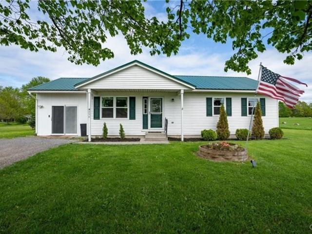Centre St, Cape Vincent, Home For Sale