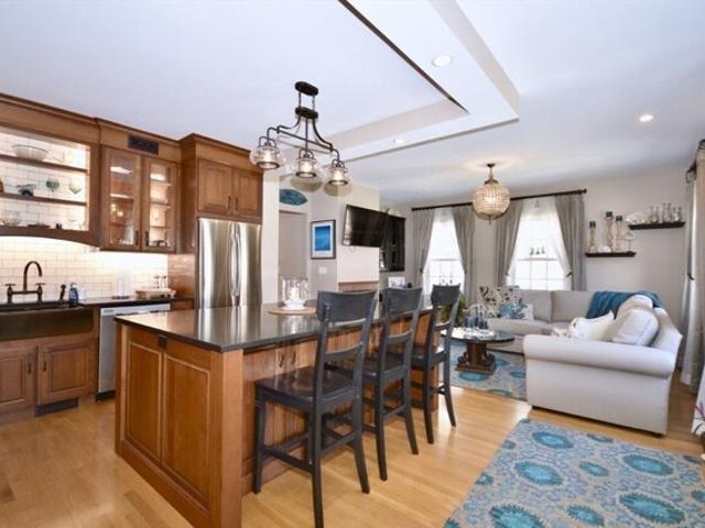 Centre St Unit,new Bedford, Condo For Sale