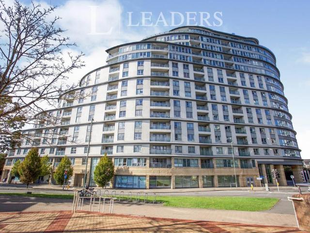 Centrium, Station Approach, Woking, GU22 2 bed flat to rent £1,600 pcm £369 pw