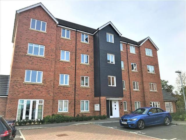 Centrifuge Way, Farnborough GU14, 2 bed flat to rent, £1,350 pcm | PrimeLocation