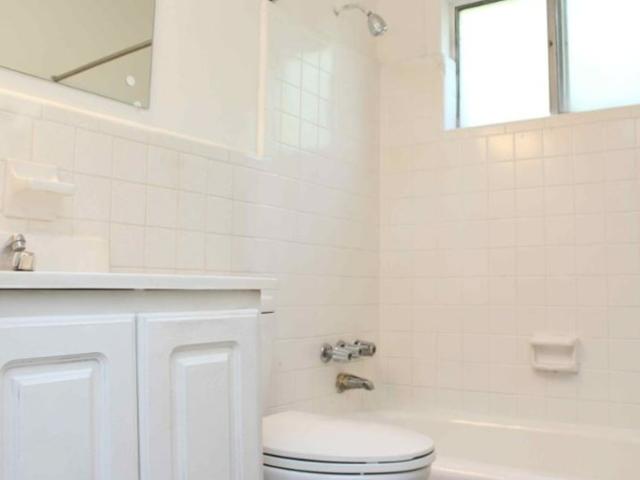 Centry Forest 2 Bedroom Apartment for Rent at 976 Forest Ave, Forest Park, GA 30297