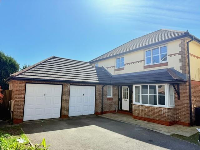 Century Close, St. Austell, PL25 4 bed detached house to rent £1,875 pcm £433 pw