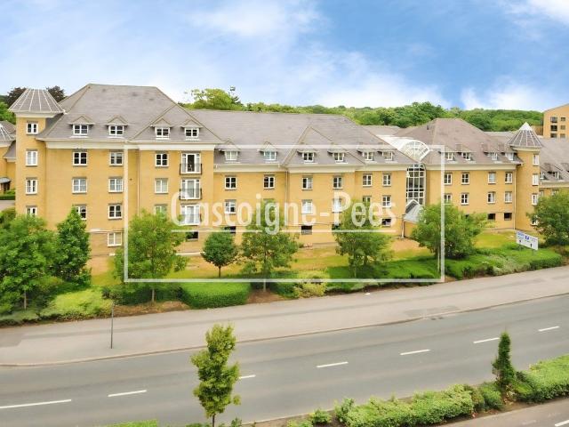 Century Court, Woking GU21, 1 bed flat to rent, £1,400 pcm | PrimeLocation