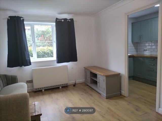 Century House, London SE8, 1 bed flat to rent, £1,550 pcm | PrimeLocation