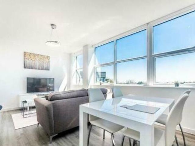 Century House, Stratford Road, 2 Bedroom Apartment