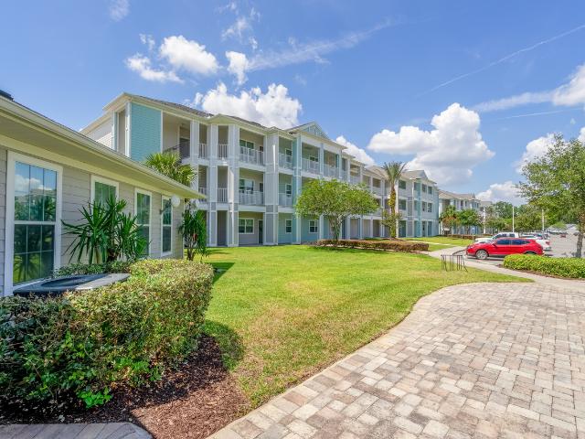 Century Lakehouse 2 Bedroom Apartment for Rent at 3003 S Frontage Rd, Plant City, FL 33566 Improvement League of Plant City