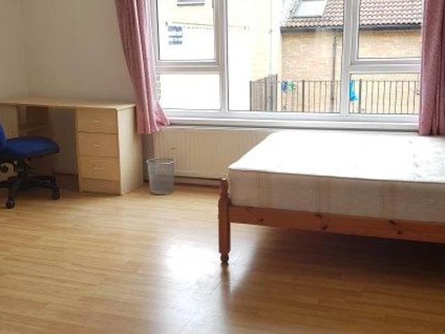 CENTURION CLOSE 5 bed house share to rent £5,000 pcm £1,154 pw
